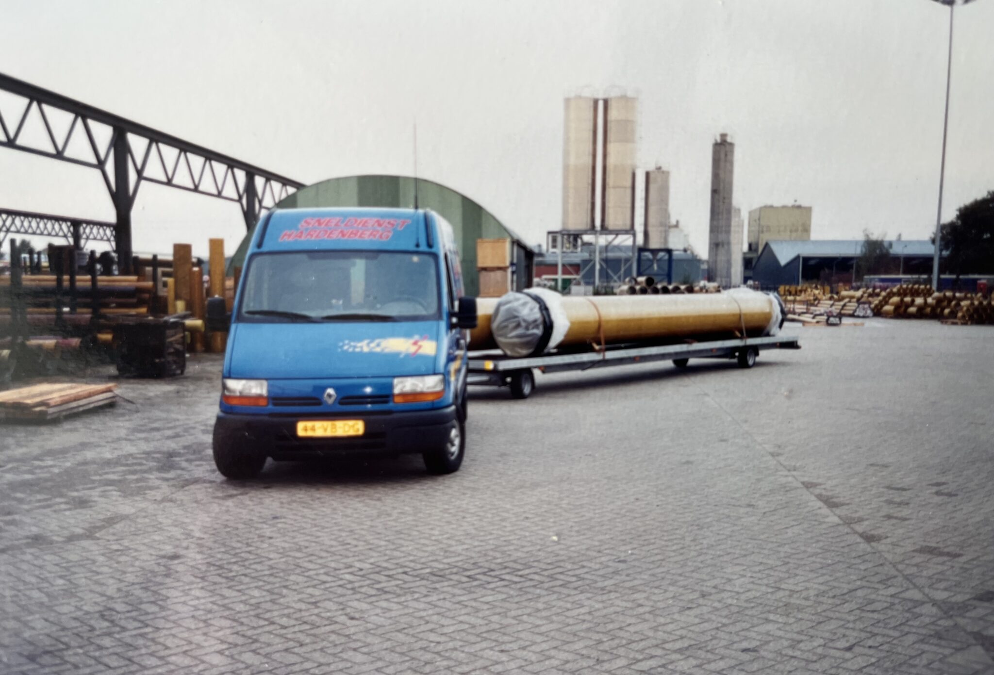 Over ons - Compass Transport