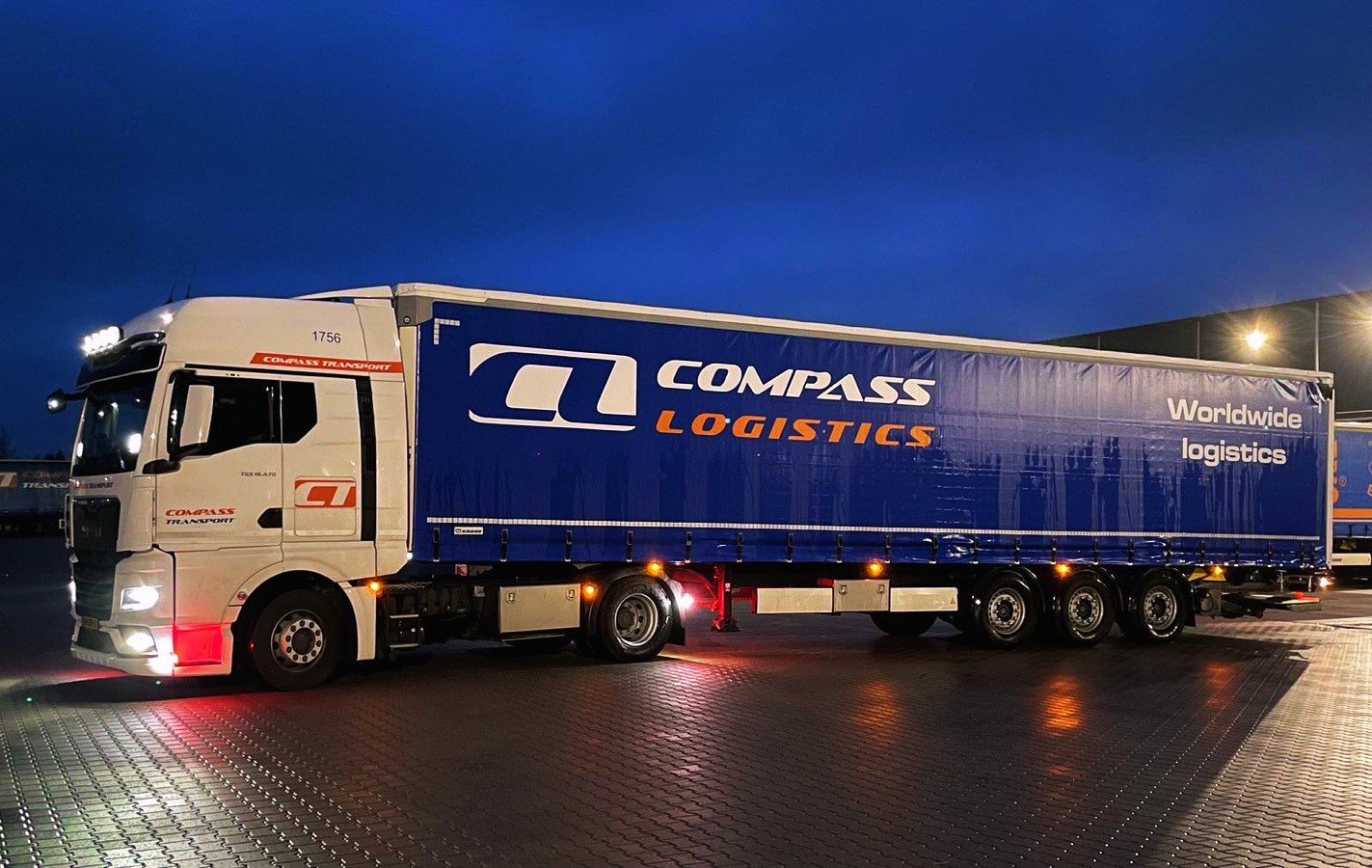 Over ons - Compass Transport